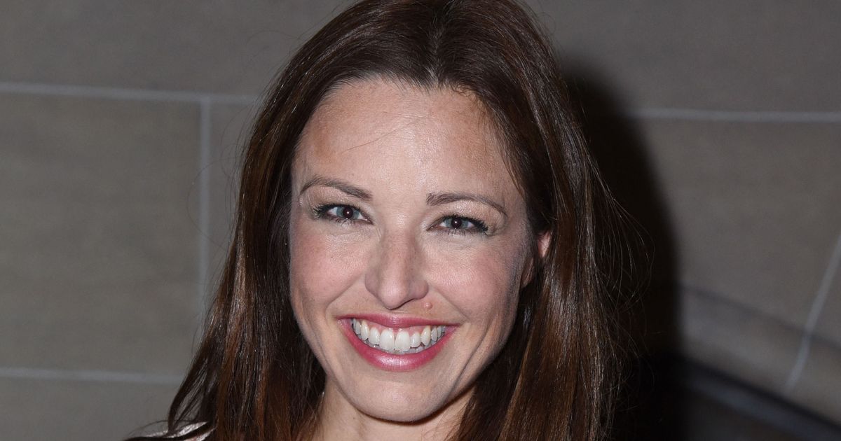 Natasha St-Pier renoue avec sa coupe de cheveux iconique, elle ...