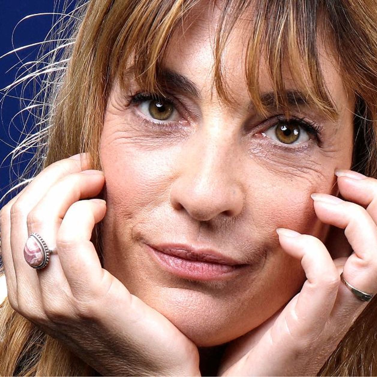 Eve Angeli enceinte, qui est son mari âgé de 12 ans de plus qu'elle